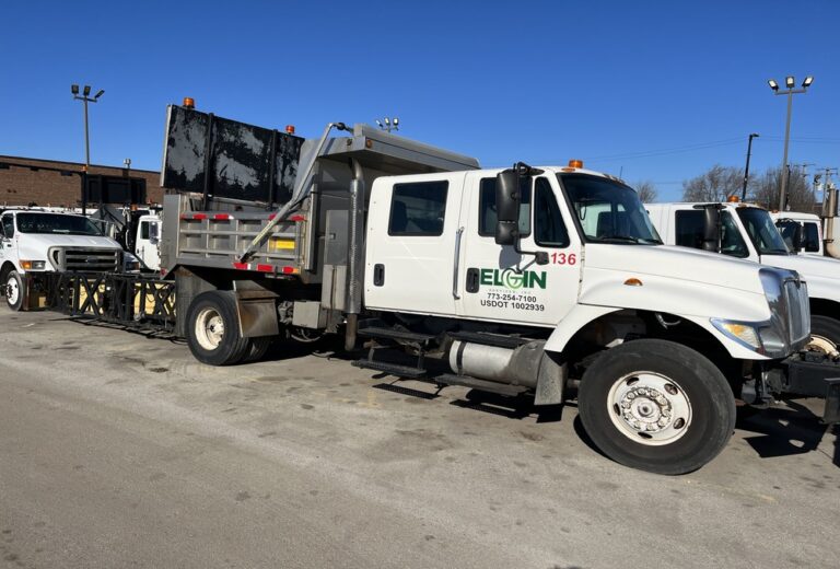 2006 International 7400 Attenuator Truck (TMA) with Arrow Board Light ...